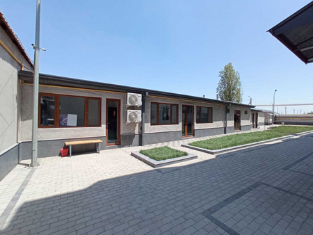 Продаётся здание, первая линия, рядом Сергели Сити