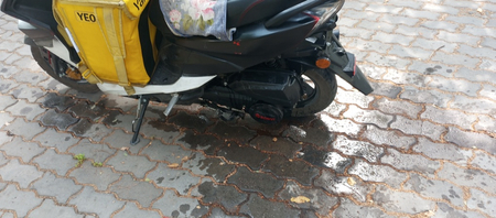 Skuter sotiladi 125 kuba