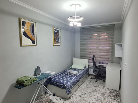 Assalom sohil 3 honali kv, Своя