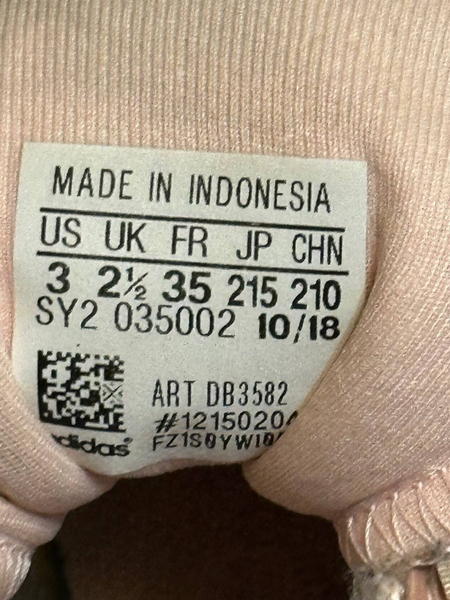 Кроссовки Adidas, размер 35