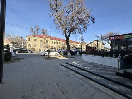 Под бизнес помещение 220м2 в районе Бульвара