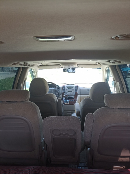 Kia Carnival stiladi