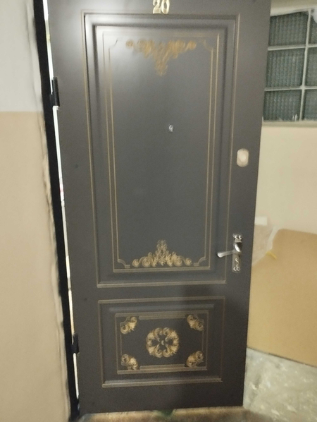Плотник,замок,мебельщик