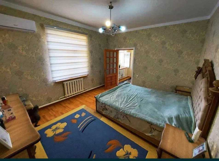 Срочно продается участок в центре Алайский базар  3,5 соток 4х ком