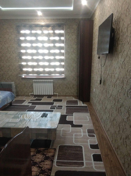 Зудлик бн 3 хонали квартира  ижарага берилади.Узбекстанскида