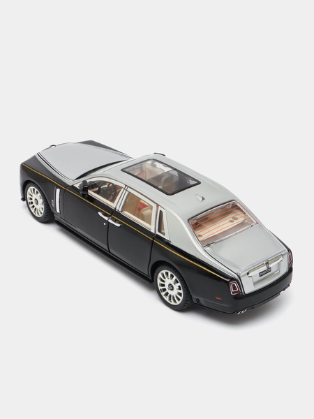Модельки машин Rolls Royce