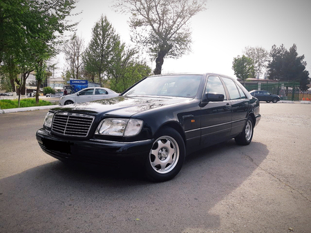 Mercedes W140/S320