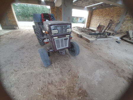 Mini traxtir sotiladi holati alo