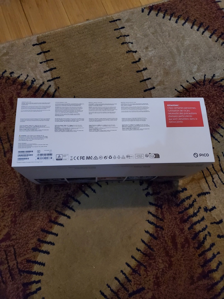 PICO 4 игровая приставка
