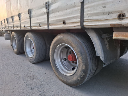 Прицеп срочна Сотилади