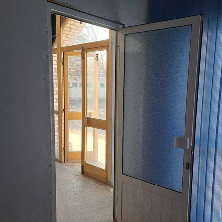 КМ130842
Продается помещение в Чиланзарском районе.
