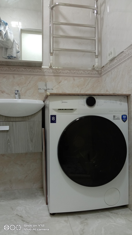 Продаю  2x ком квартиру.     Евроремонт  якисарайский район