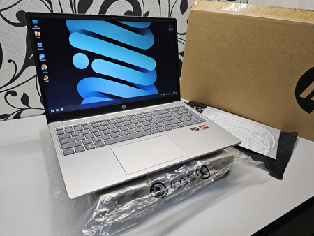 ПРОДАМ HP Laptop 15/FC0002NIA Мощный Ноутбук Ryzen™ 5-7520U/8GB/512SSD