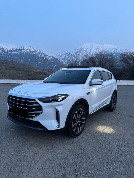 Продам авто JETOUR X70 plyus 2022г