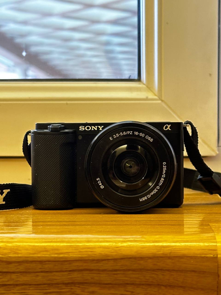 Срочно продаётся Sony zv-e10