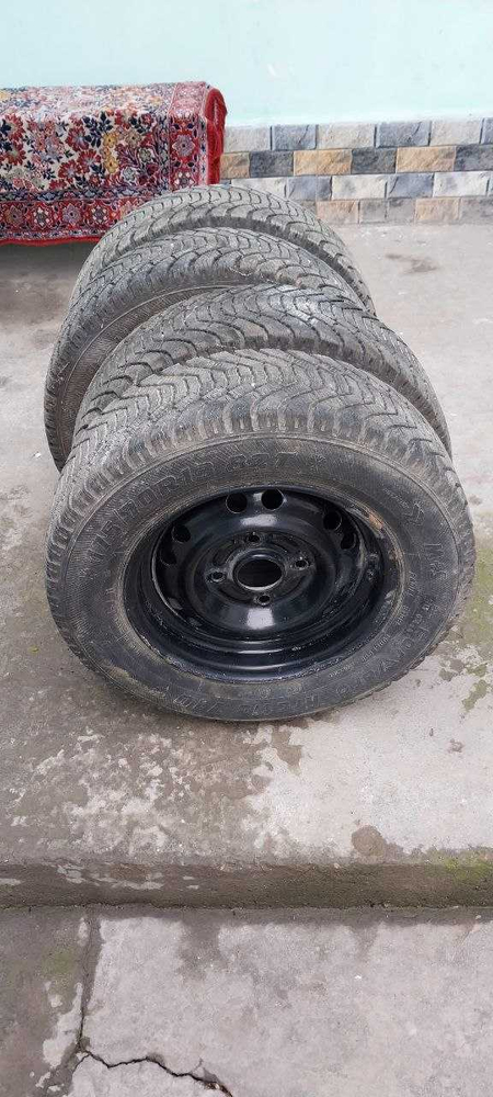 продаются зимние баллоны FORWARD 175/70R13 82T