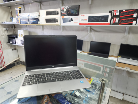 Проживание ноутбук HP