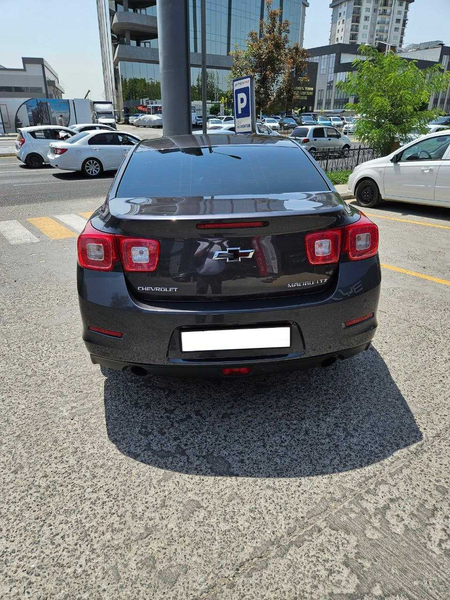 Chevrolet Malibu-1 3-позиция