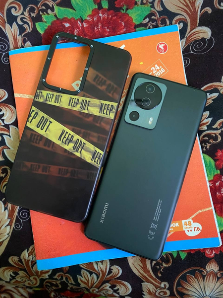 Xiaomi 13 lite.  8+3/128, ideal korobka dok. 67w zaryad