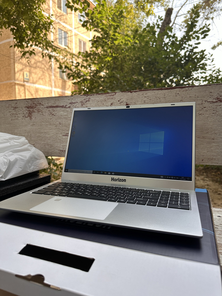 Horizon 15.6 i3-1156G DDR4 8GB 512 SSD