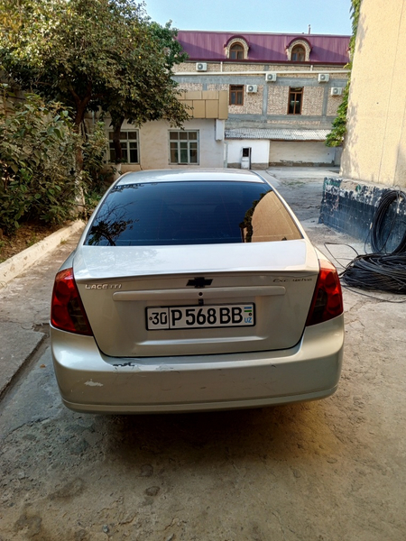 Lacetti 1.8 yili 2009