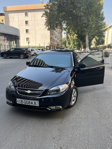 Продаю свою Jentra в идеале без Люка