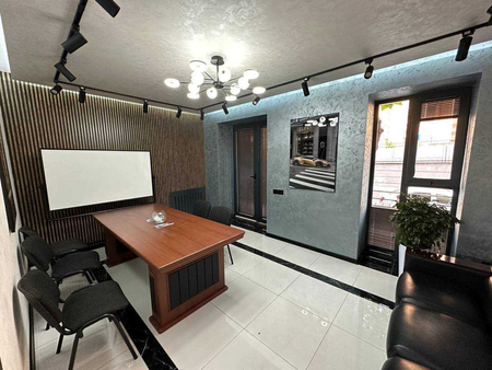 Продаётся Евро офис Ориентир: ЖК Парисиен  90м2