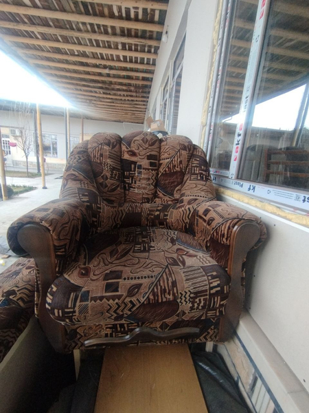 Mebel komplekt sotiladi