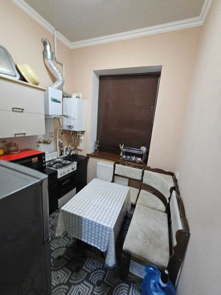 1 xonali 42m² +42m² remontli podval.