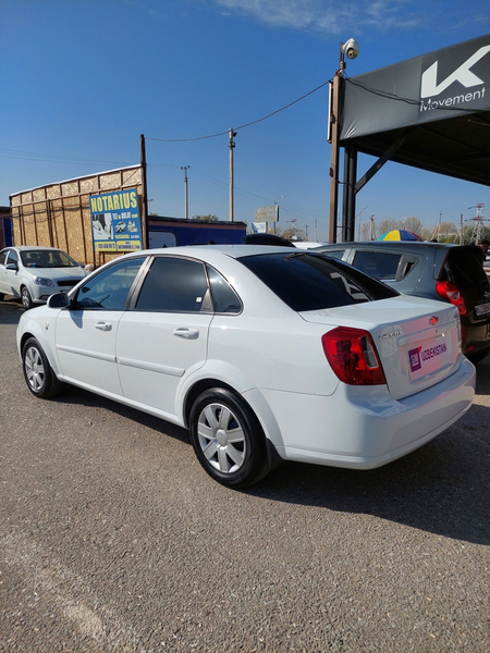 SOTILADI Lacetti 1.8 Vikupga avtokredit variant ham bor