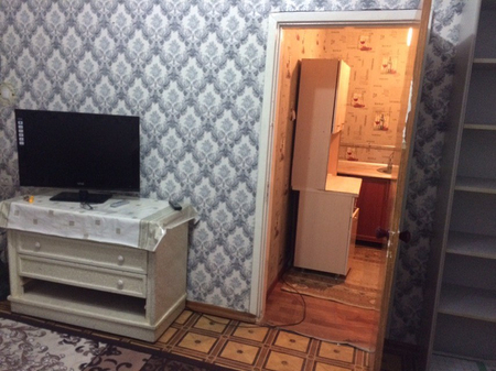Продам квартиру на Максим Горького