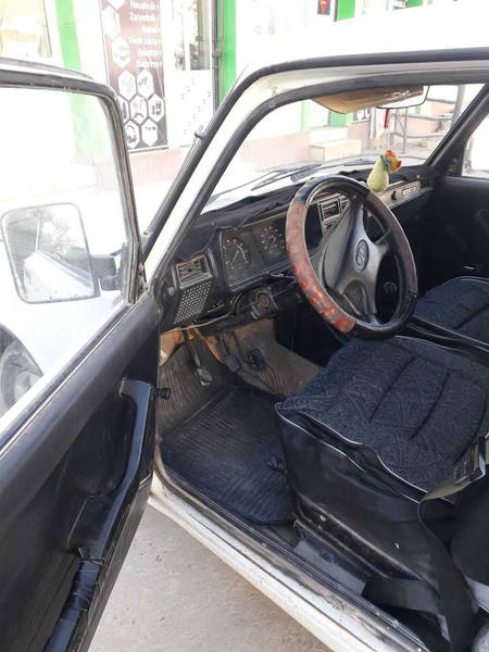 Сотилади. VAZ 2107