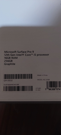 Недорого! Microsoft Surface Pro 9 Graphite за 699 у.е!