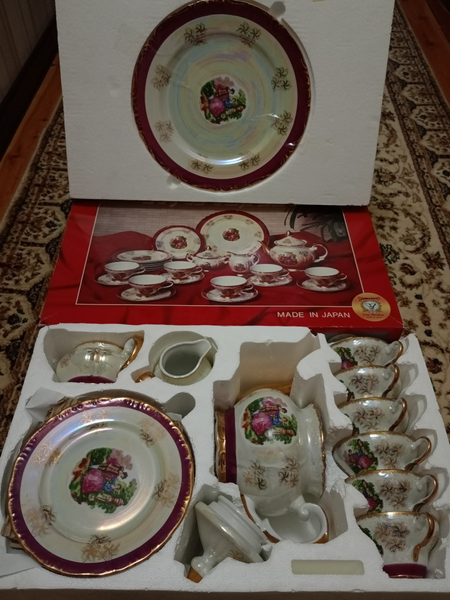 Продается японский сервиз мадонна