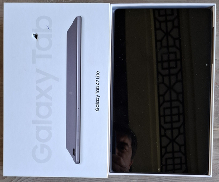 Продаётся планшет Samsung galaxy tab  a7 lite, 3/32. В отличном состоя
