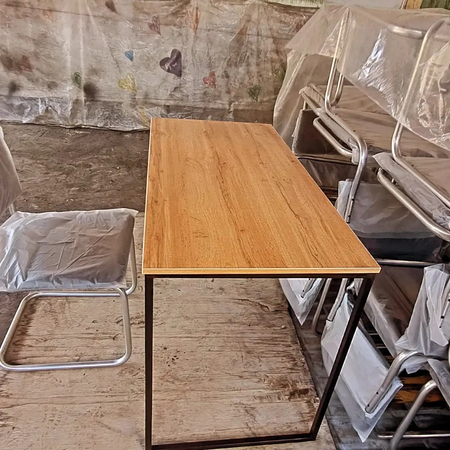 Silvia stul va kreslo bor tayyori