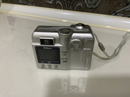 Nikon Coolpix 775 фотоаппарат