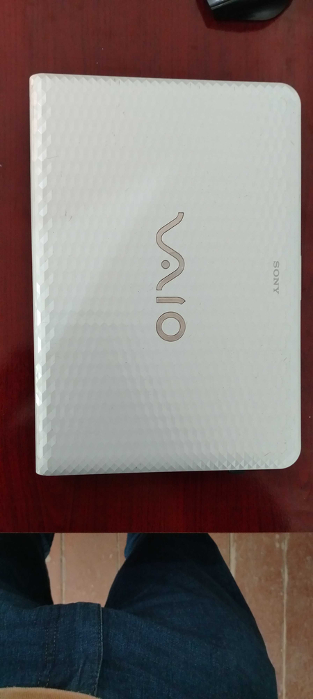 Noutbuk Sony core i5