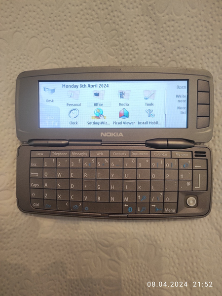 NOKIA 9300i Регестрация IMEI есть.