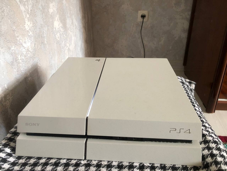 Playstation 4 pro 500 gb