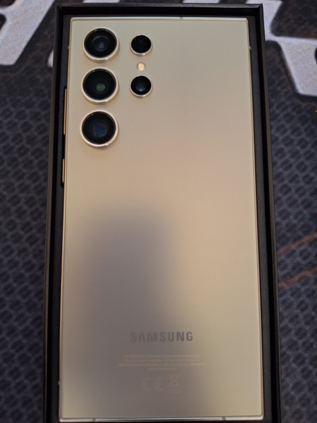 Samsung Galaxy S24 Ultra. 12/256gb.