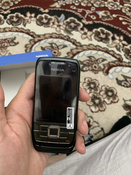 Продается легендарный новый Nokia E66