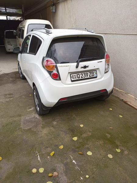 Spark 2012 xalol nasiya bosh tolov 700$