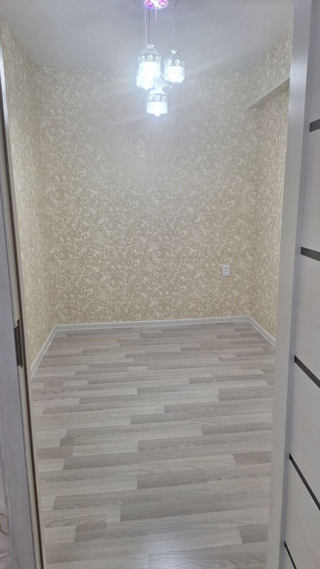 Chilonzor 17  karopka 60 kv podvol 2xona