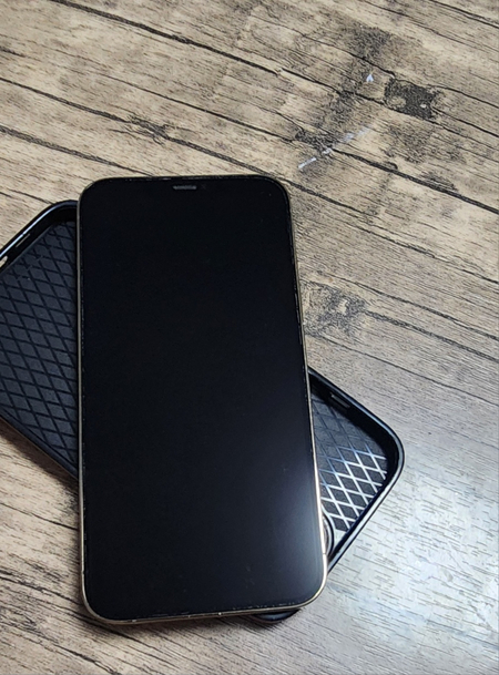 Продается IPHONE 12 pro max