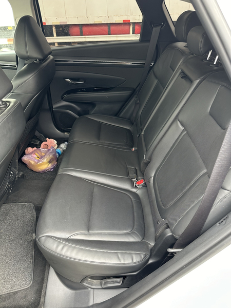 Hyundai Tucson sotiladi yili 2022 probegi 28000km