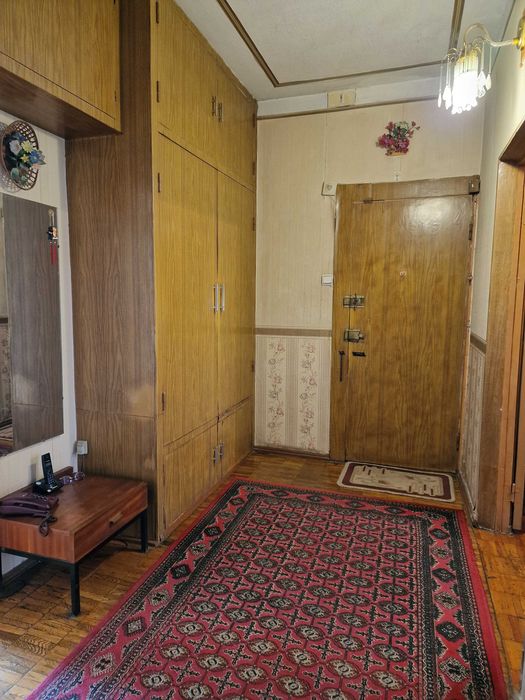 Срочно продается 3ком кв на Карасу-2 за 70000уе