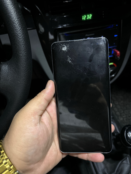 Samsung S10 5G 256GB Black aybi rasmda
