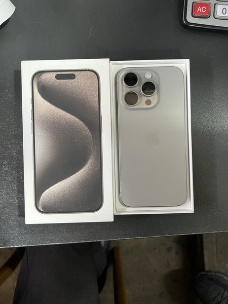 Srochna!!! Iphone 15 pro 256gb Yomkost %100 16ta sikl