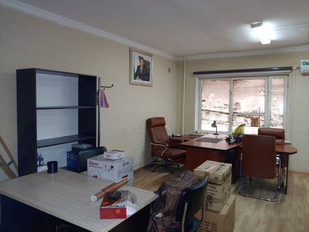 ОФИС с мебелью на алайском